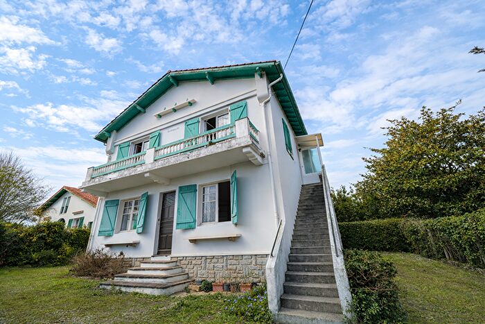 Maison à vendre - Saint-Jean-de-Luz - 6 pièces - 4 chambres