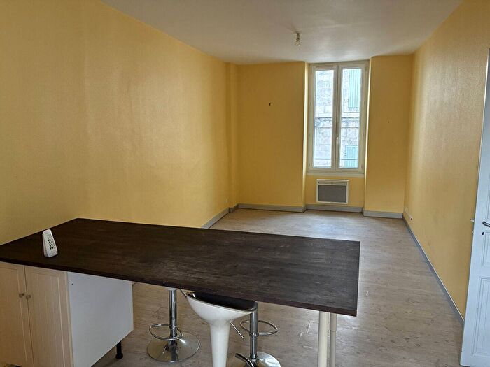 Appartement à louer - Marennes-Hiers-Brouage - 3 pièces - 2 chambres