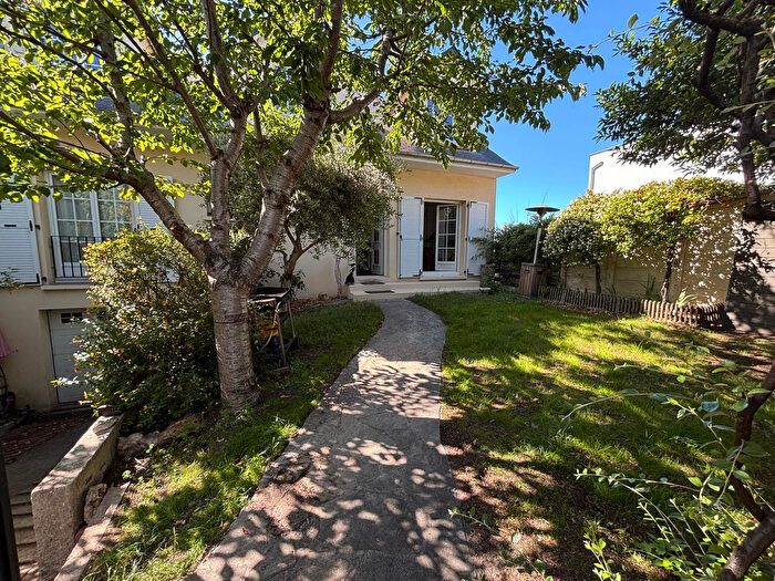 Rueil-Malmaison, Coteaux - Maison 10 pièces à vendre