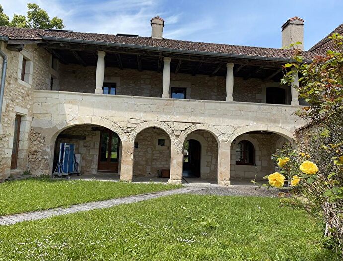 Maison 13 pièces à vendre - Jaure