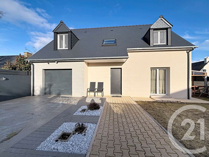 Maison à vendre - Plénée-Jugon - 6 pièces - 5 chambres