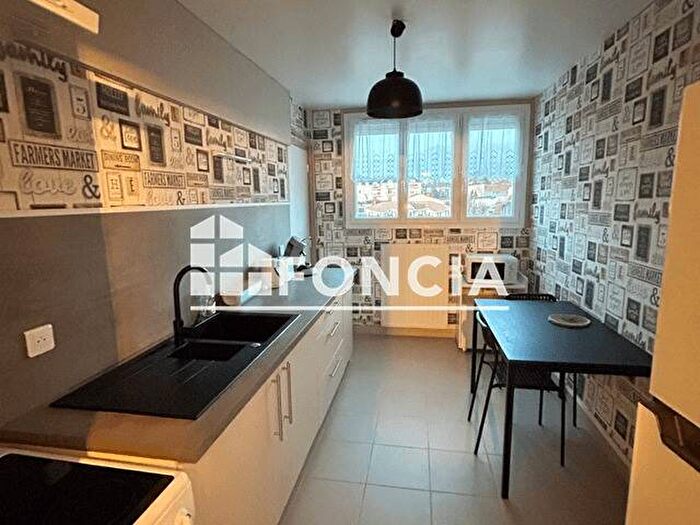 Appartement à louer - Lorraine, Cholet - 2 pièces - 2 chambres