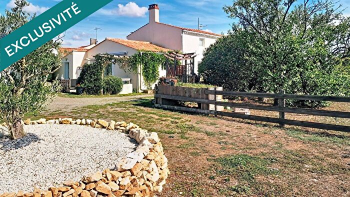 Maison 11 pièces à Saint-Benoist-sur-Mer, à vendre