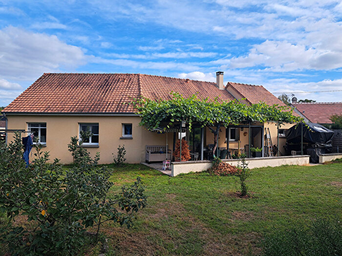 Thorée-les-Pins : Maison 5 pièces à vendre