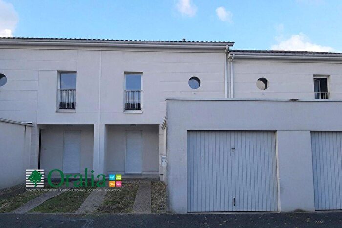 Maison à louer - Argous, Bègles - 3 pièces - 2 chambres