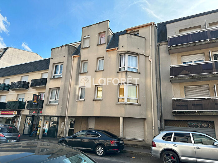 Appartement à vendre - Goussainville, Centre-ville, Renaissance - 1 pièce