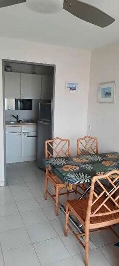 Appartement à louer - Juan-les-Pins, Antibes - 2 pièces