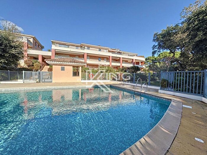 Appartement 3 pièces à vendre - Saint-Raphaël, Valescure, Vaulongue