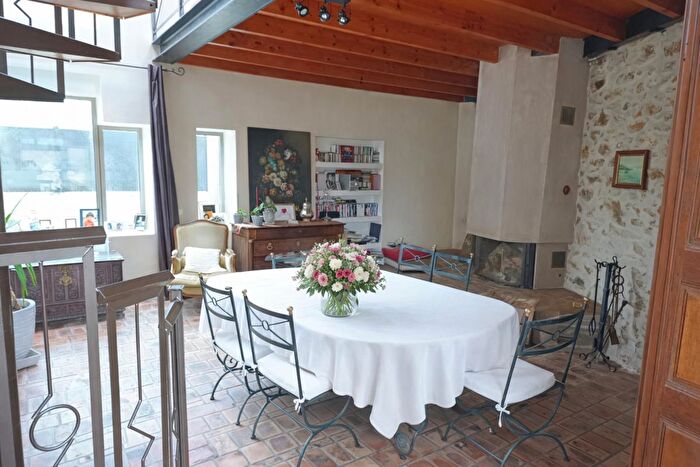 Maison 8 pièces à vendre à Dammarie-les-Lys, LAbbaye du Lys, Centre-ville, Soubiron