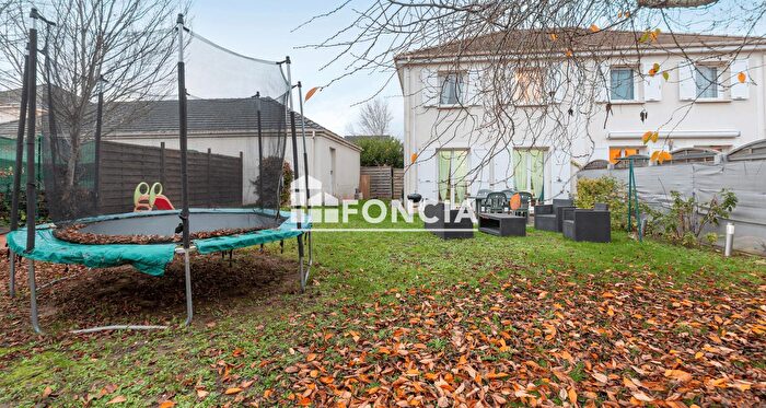 Maison à vendre - Lieusaint - 4 pièces - 3 chambres