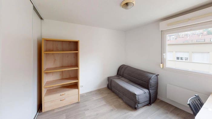 Bizillon-Centre Deux, Saint-Étienne - Appartement 1 pièce à louer