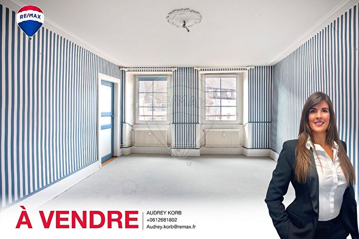 Appartement à vendre - Thann - 7 pièces - 4 chambres