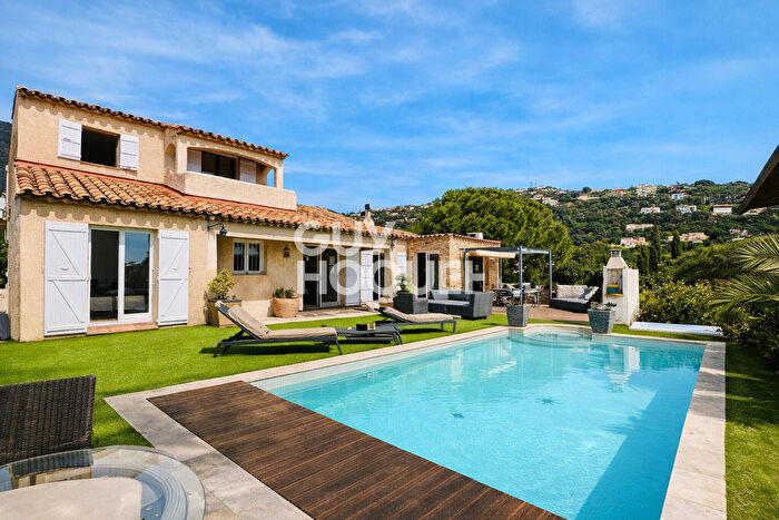 Maison à vendre - Cavalaire-sur-Mer, Castillane, Vivards, Roseraie, Rigaud, Cros de Mouton - 5 pièces - 3 chambres