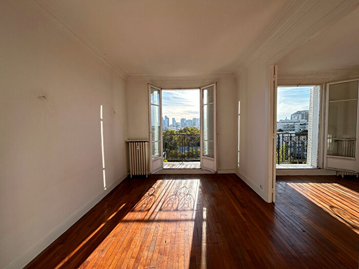 Appartement 3 pièces à vendre à Courbevoie, Bécon