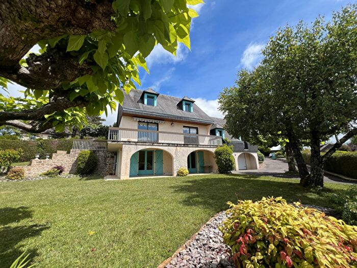 Maison 7 pièces à vendre à Chameyrat