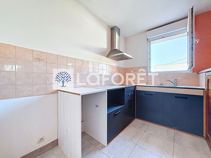 Maison à louer - Moncoutant - 4 pièces - 3 chambres