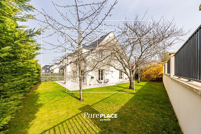 Maison 8 pièces à Rueil-Malmaison, Buzenval, à vendre