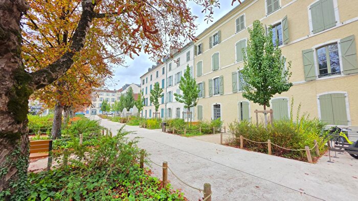 Appartement 4 pièces à vendre à Pau, Centre-ville