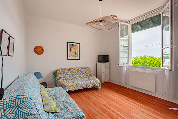 Biarritz, Saint-Charles, Phare, Larochefoucauld : Appartement 1 pièce à vendre