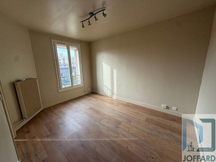 Appartement à louer - Nogent Village-Centre Ville, Nogent-sur-Marne - 2 pièces - 1 chambre