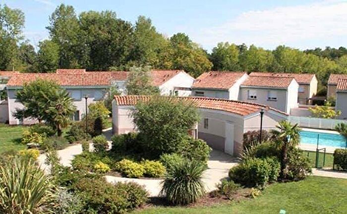 Maison 4 pièces à louer à Créon