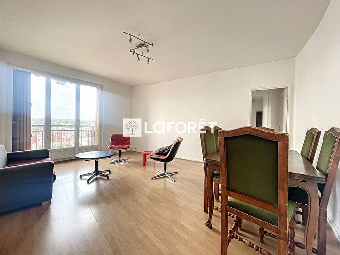 Appartement à louer - Le Clos du Luxembourg-Centre Ville, Bourg-la-Reine - 4 pièces - 3 chambres