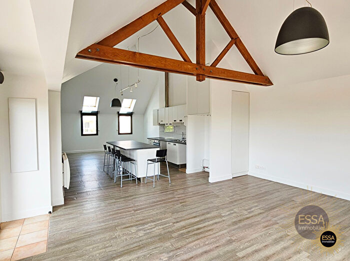 Appartement à louer - Noisy-le-Roi - 5 pièces - 3 chambres