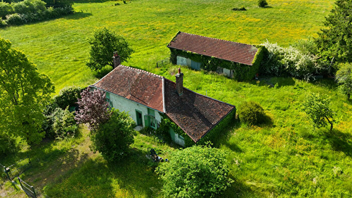 Maison à vendre - La Vendue-Mignot - 4 pièces - 2 chambres