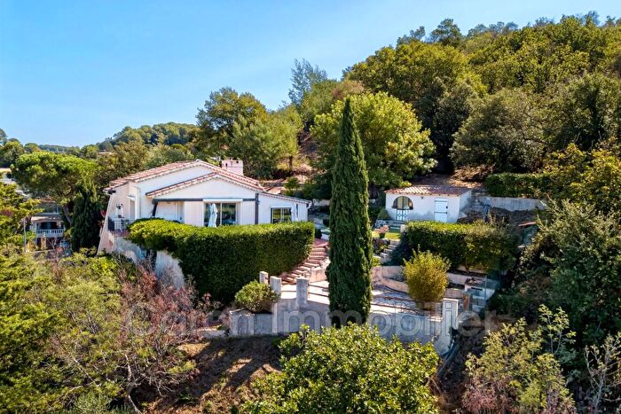 Maison à vendre - Auribeau-sur-Siagne - 6 pièces - 4 chambres