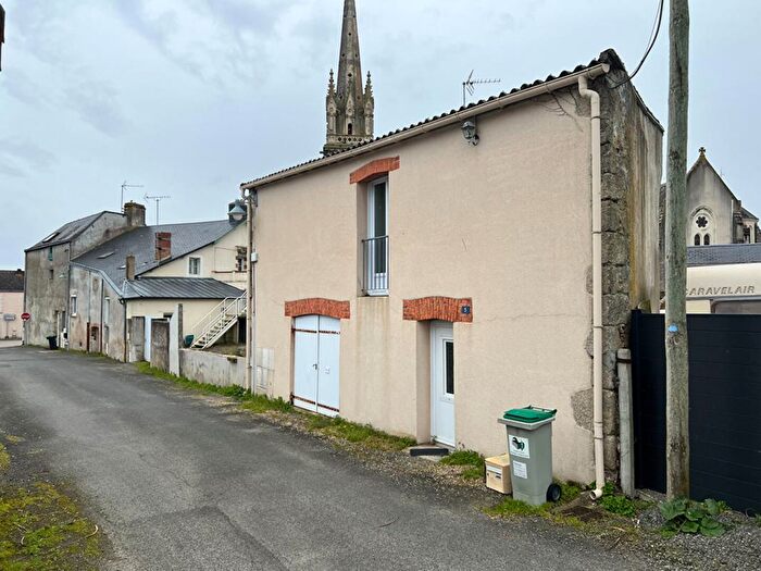 Maisons à vendre et appartements à louer - 1
