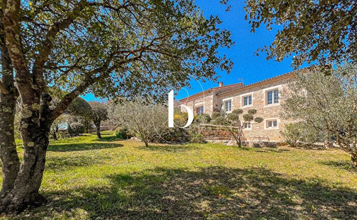 Maison à vendre - Orgnac-lAven - 8 pièces - 4 chambres