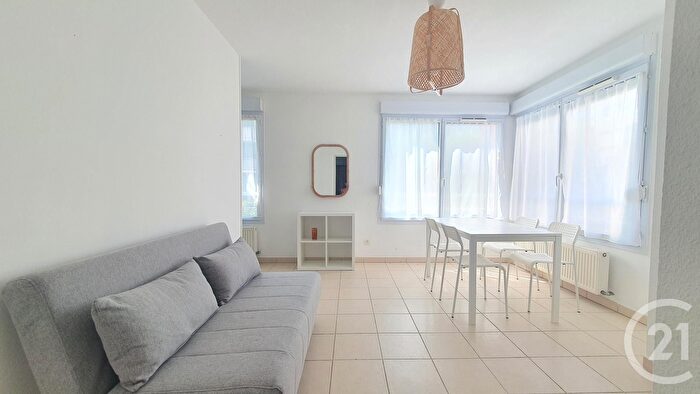 Appartement à louer - Grenoble, Village Olympique - 2 pièces - 1 chambre