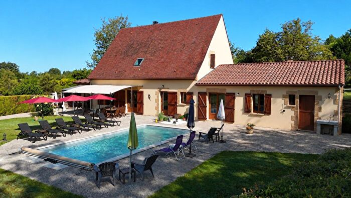Maison 10 pièces à Castelnaud-la-Chapelle, à vendre