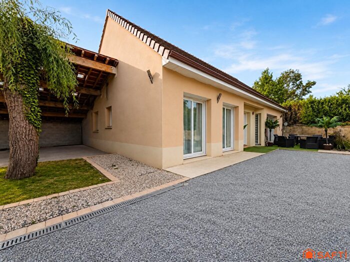 Anet : Maison 7 pièces à vendre