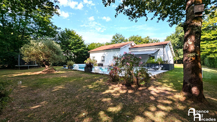 Maison à vendre - Saint-Sulpice-et-Cameyrac - 7 pièces - 5 chambres