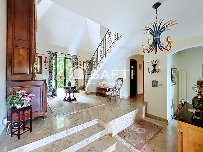 Maison 8 pièces à vendre à Limoges