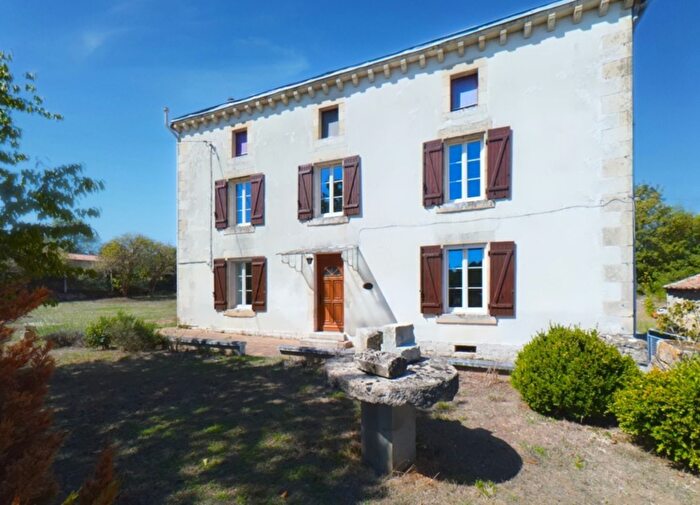 Cherveux : Maison 5 pièces à vendre