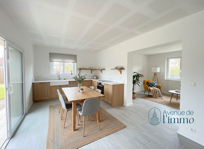 Maison à vendre - La Daguenière - 7 pièces - 4 chambres