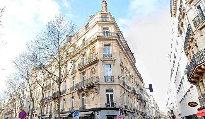 Appartement à louer - Saint Philippe du Roule, Paris ème arrondissement - 2 pièces - 1 chambre