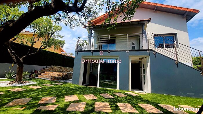 Maison à vendre - Cagnes-sur-Mer, Les Bréguières - 7 pièces - 4 chambres