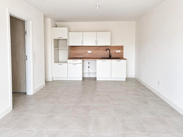 Le Pontet, Réal Panier : Appartement 3 pièces à louer
