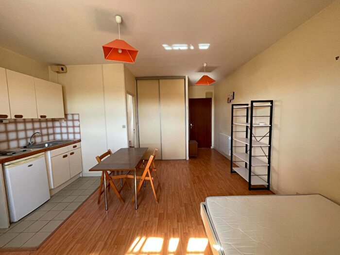Saint-Lambert-la-Potherie : Appartement 1 pièce à louer