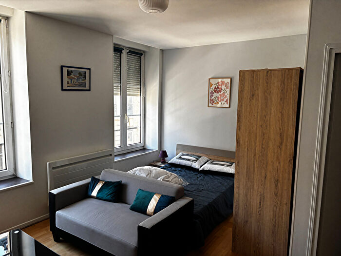 Appartement à louer - Reims, Barbâtre - 1 pièce