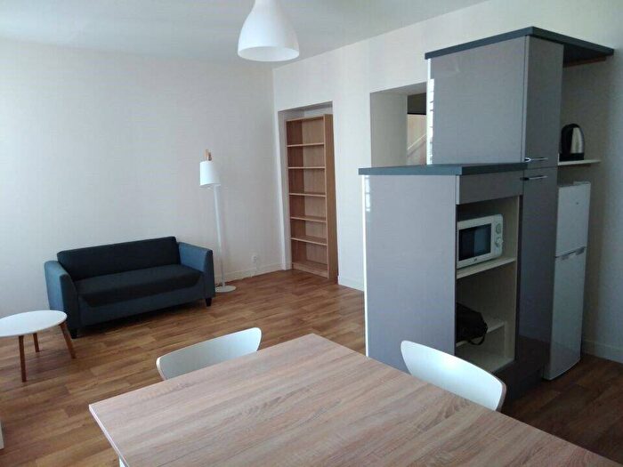 Le Bourg sous la Roche-Coteau, La Roche-sur-Yon : Appartement 2 pièces à louer