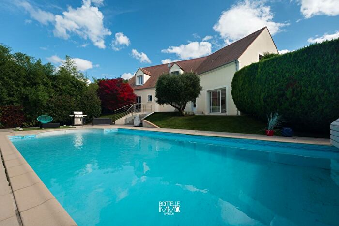 Maison à vendre - Saint-Pierre-lès-Nemours - 9 pièces - 5 chambres