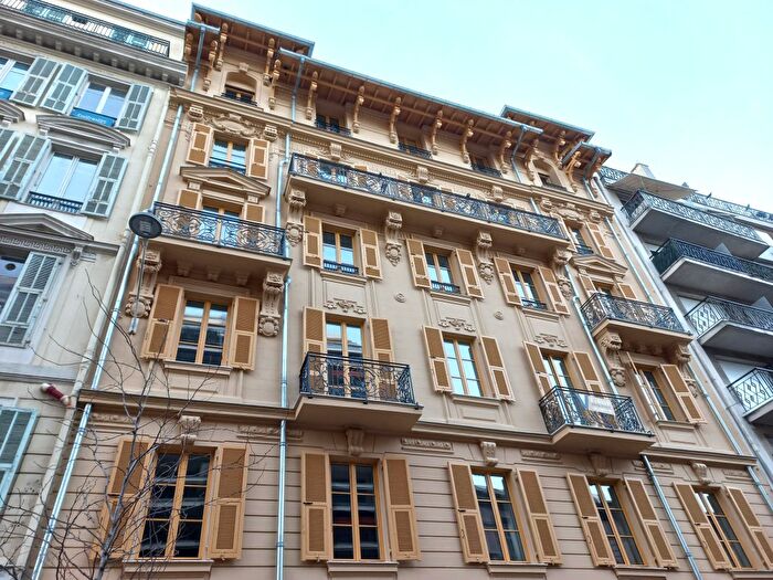 Appartement 1 pièce à louer à Nice, Carré d'or
