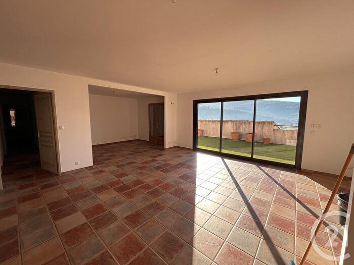 Maison à louer - Cuges-les-Pins - 4 pièces - 2 chambres