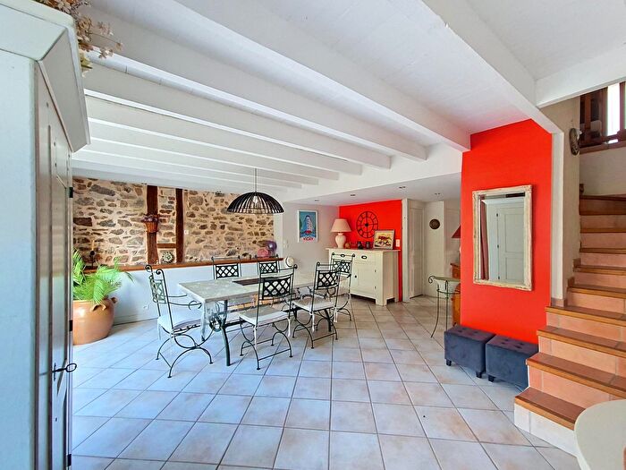 Laprugne : Maison 5 pièces à vendre