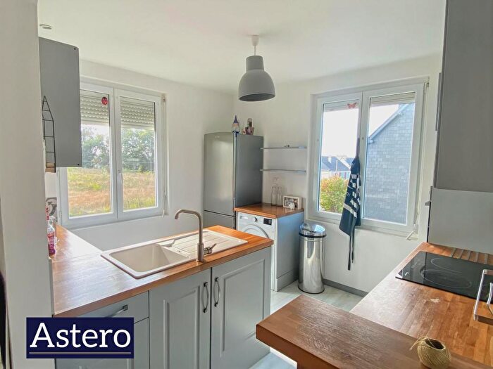 Mûr-de-Bretagne : Maison 7 pièces à vendre