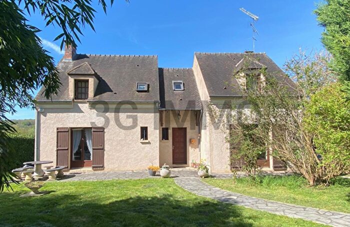 Magny-en-Vexin : Maison 8 pièces à vendre